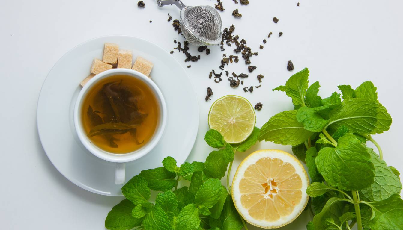Herbalist Tea: The Benefits and Uses of Natural Infusions (2025)