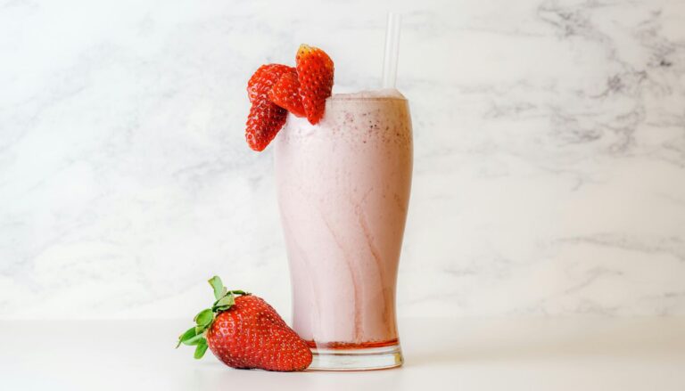 Low-Carb Smoothies for Weight Loss and Boost Energy (2026)