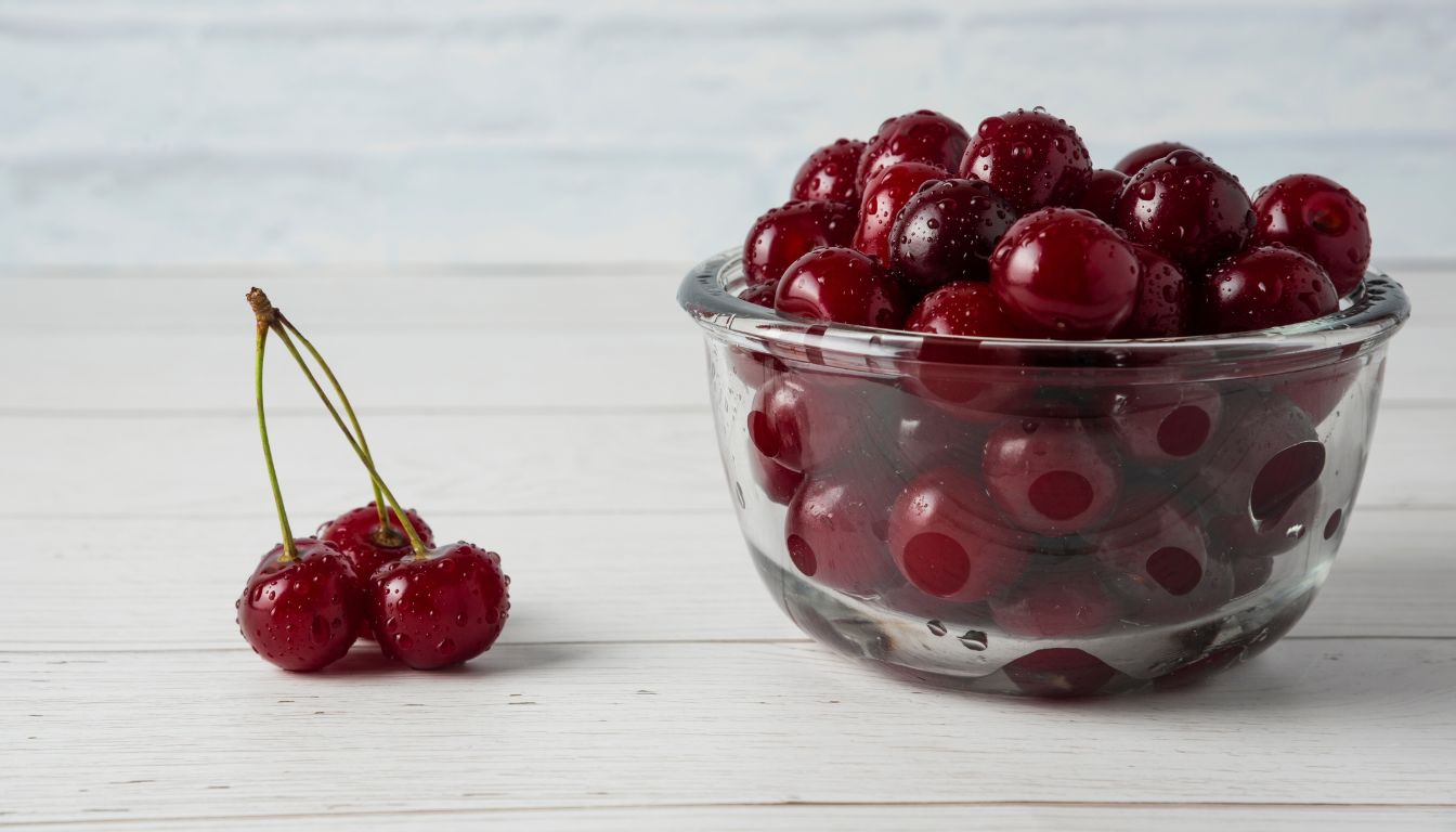 Red Cherries: Amazing Health Benefits of This Tasty Fruit (2026)