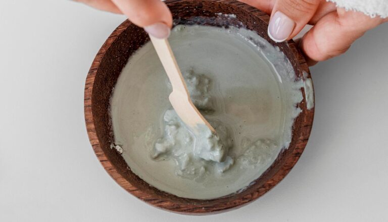 DIY Herbal Clay Mask for Acne-Prone Skin: Easy & Effective (2026)