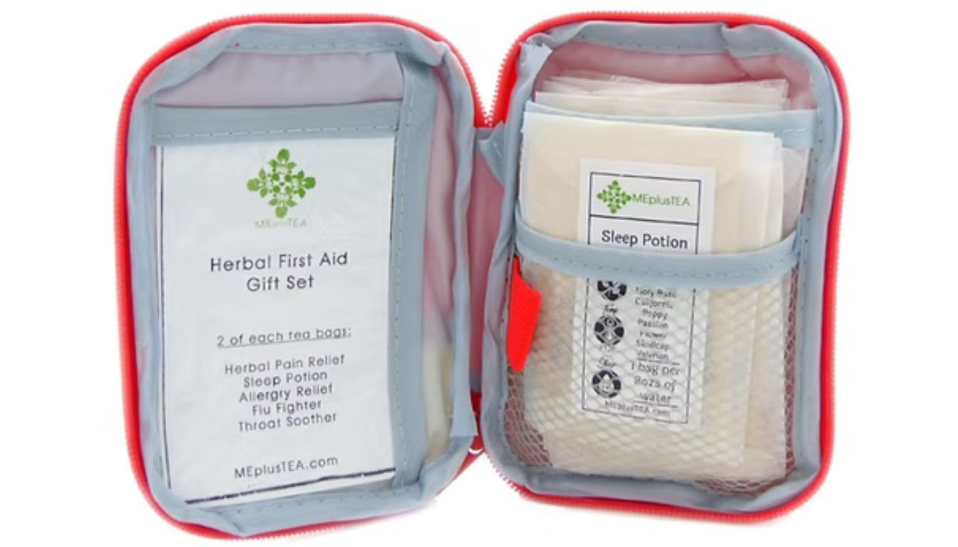 Herbal First Aid for Travel: Safe Natural Remedies on the Go (2026)
